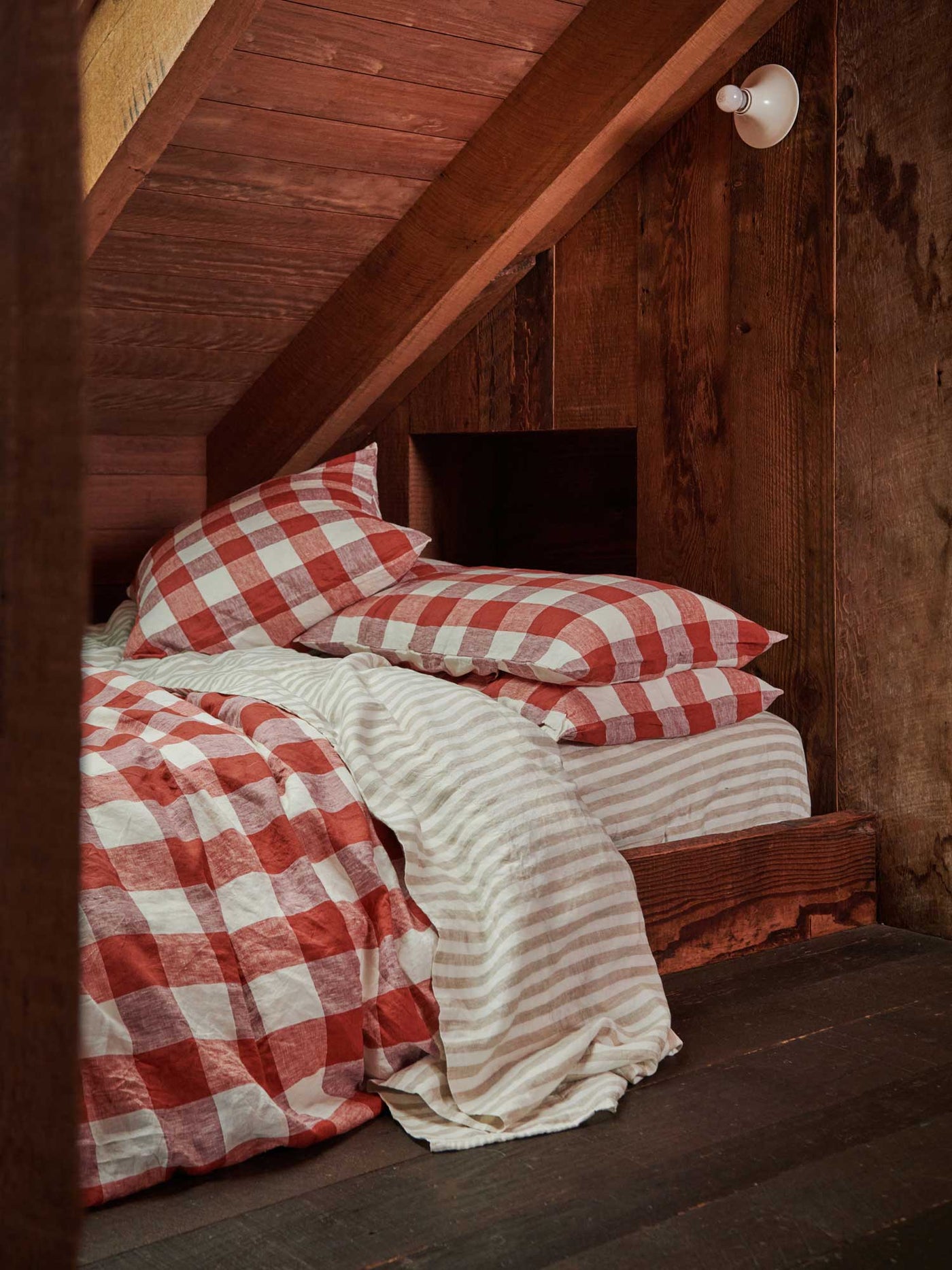 Fitted Sheet in Paprika | 100% French Linen – Carlotta+Gee