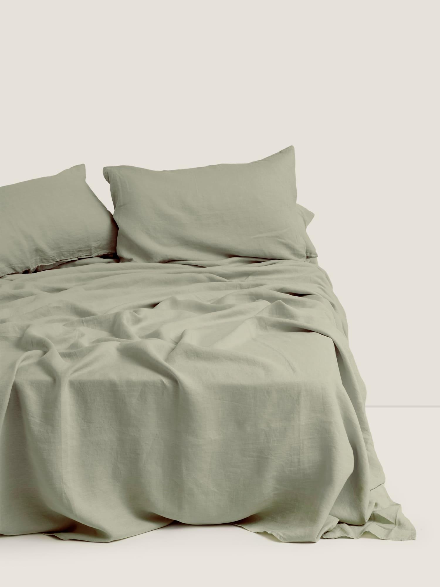 Sage Linen Sheet Set | 100% Pure French Linen – Carlotta+Gee
