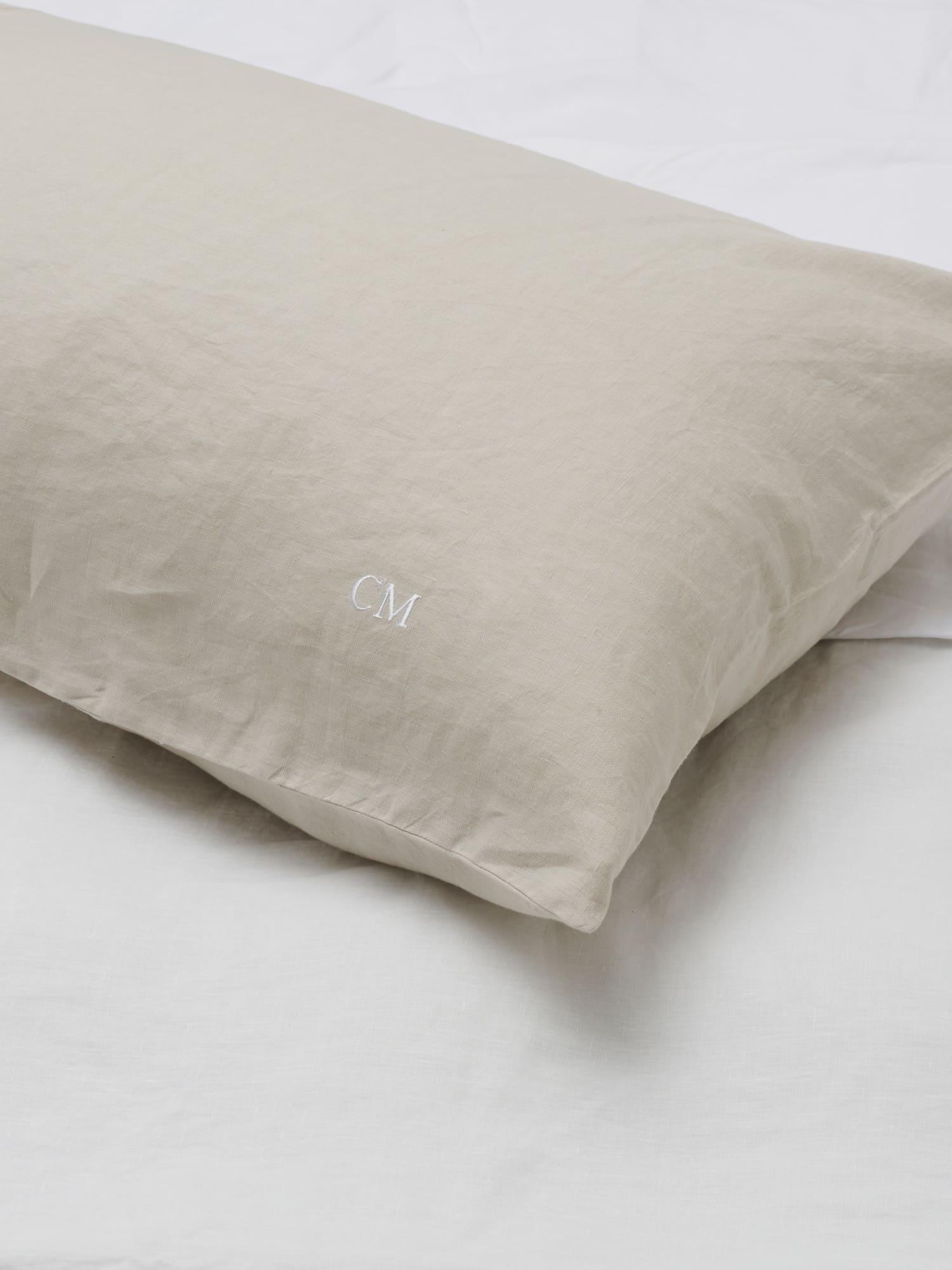 Custom Standard Linen Pillowcase set in Cream – Carlotta+Gee